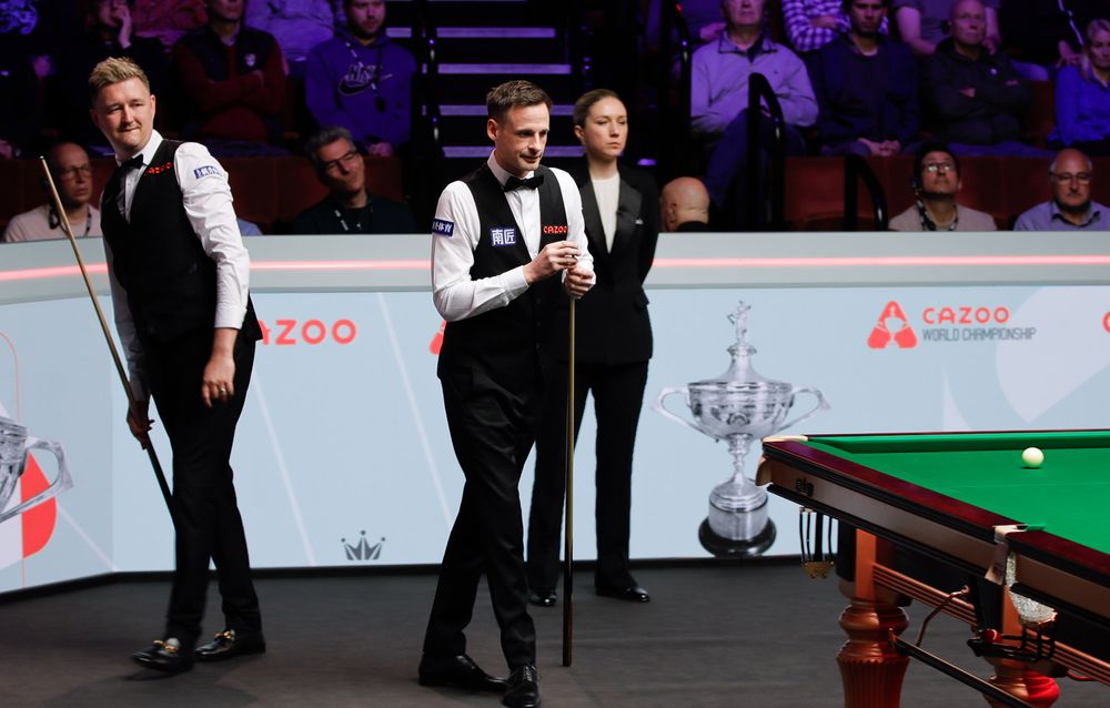 Gilbert And Wilson Battle Remains Level - World Snooker Tour