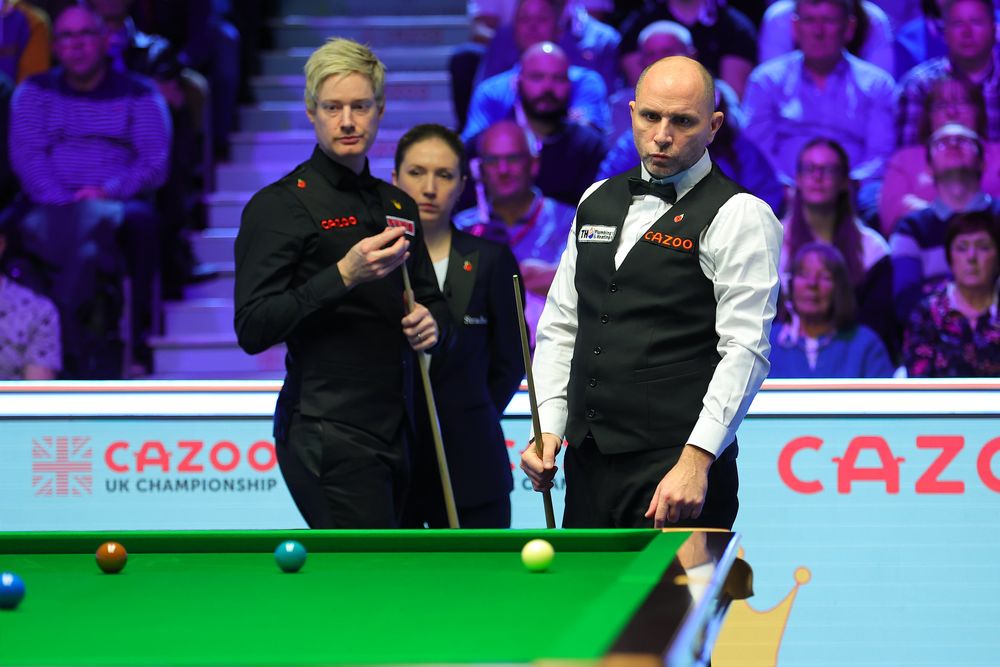 Robertson Knocked Out By Perry - World Snooker Tour