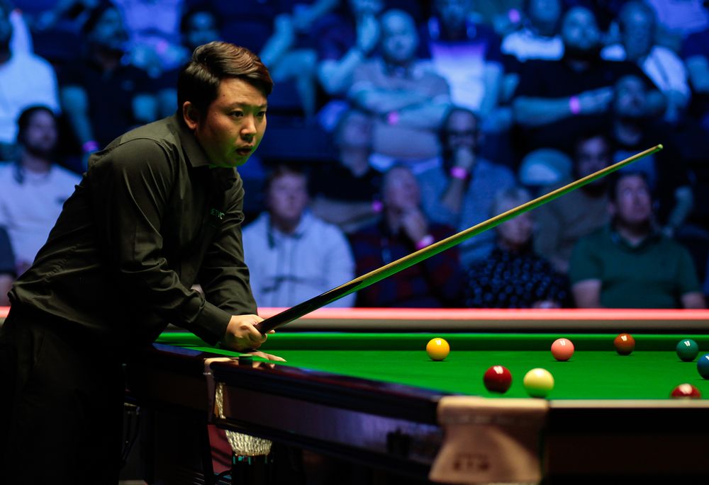 Zhang 5-3 Up On Trump In Final - World Snooker Tour
