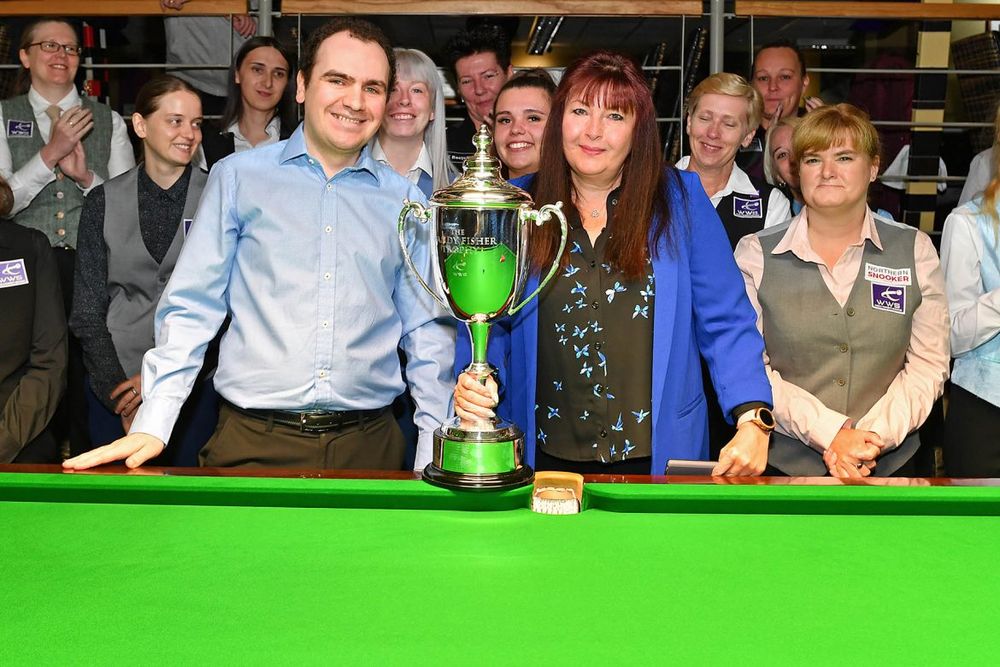 Mandy Fisher Honoured By WWS - World Snooker Tour