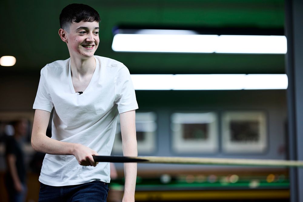 Two-Ton Pullen Ditches Dott - World Snooker Tour