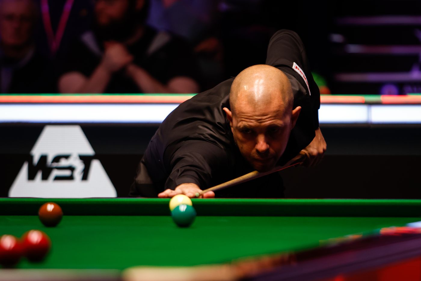 Hawk Soars As Rocket Downed - World Snooker Tour