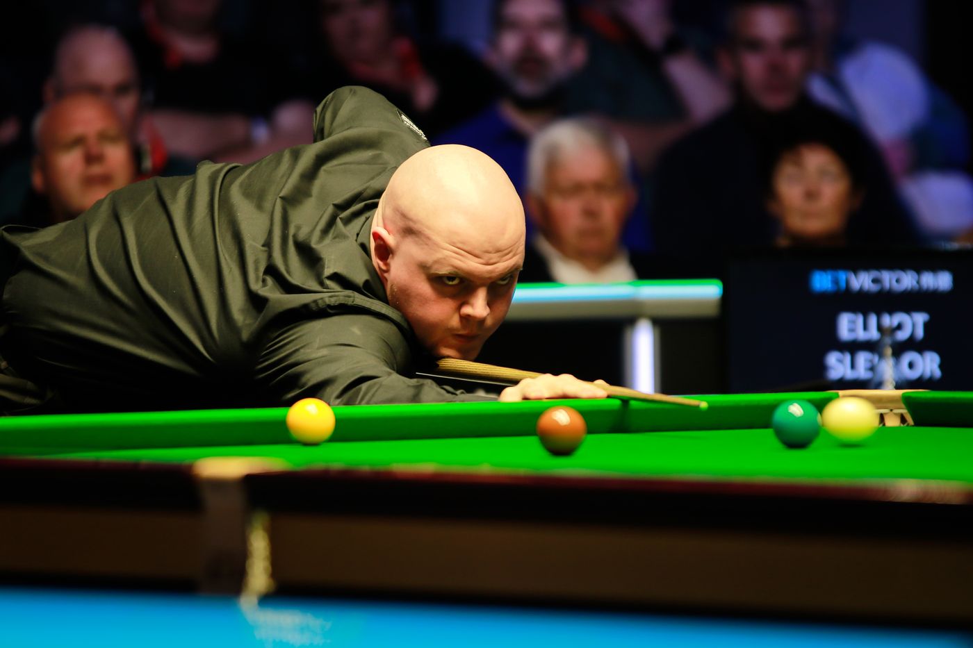 Trump Thrashes Slessor To Set Up Wilson Showdown - World Snooker Tour