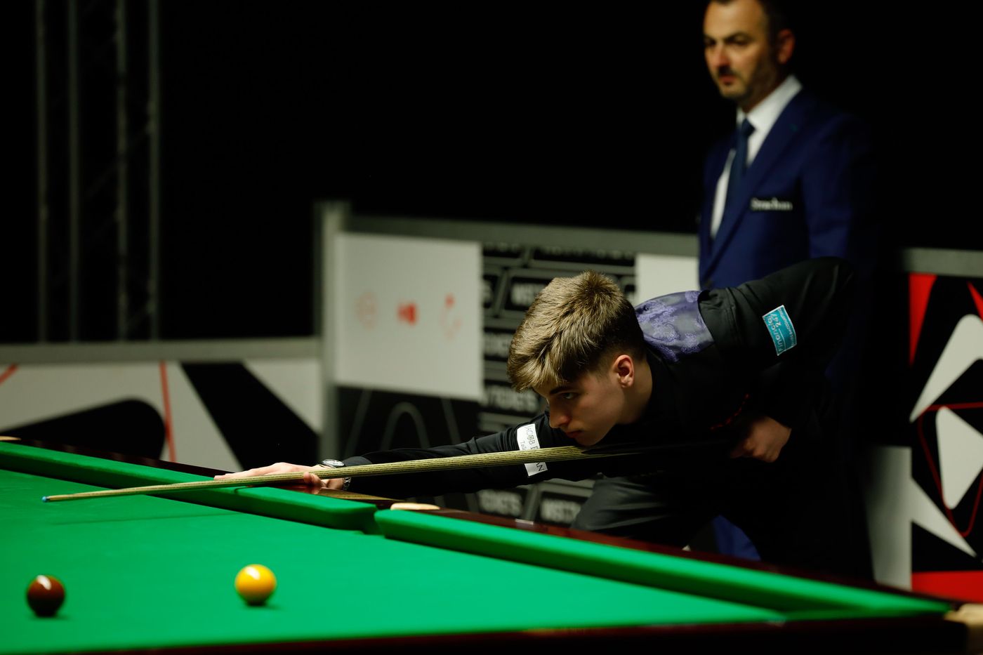 Gradinari Sets Up Totten Showdown - World Snooker Tour