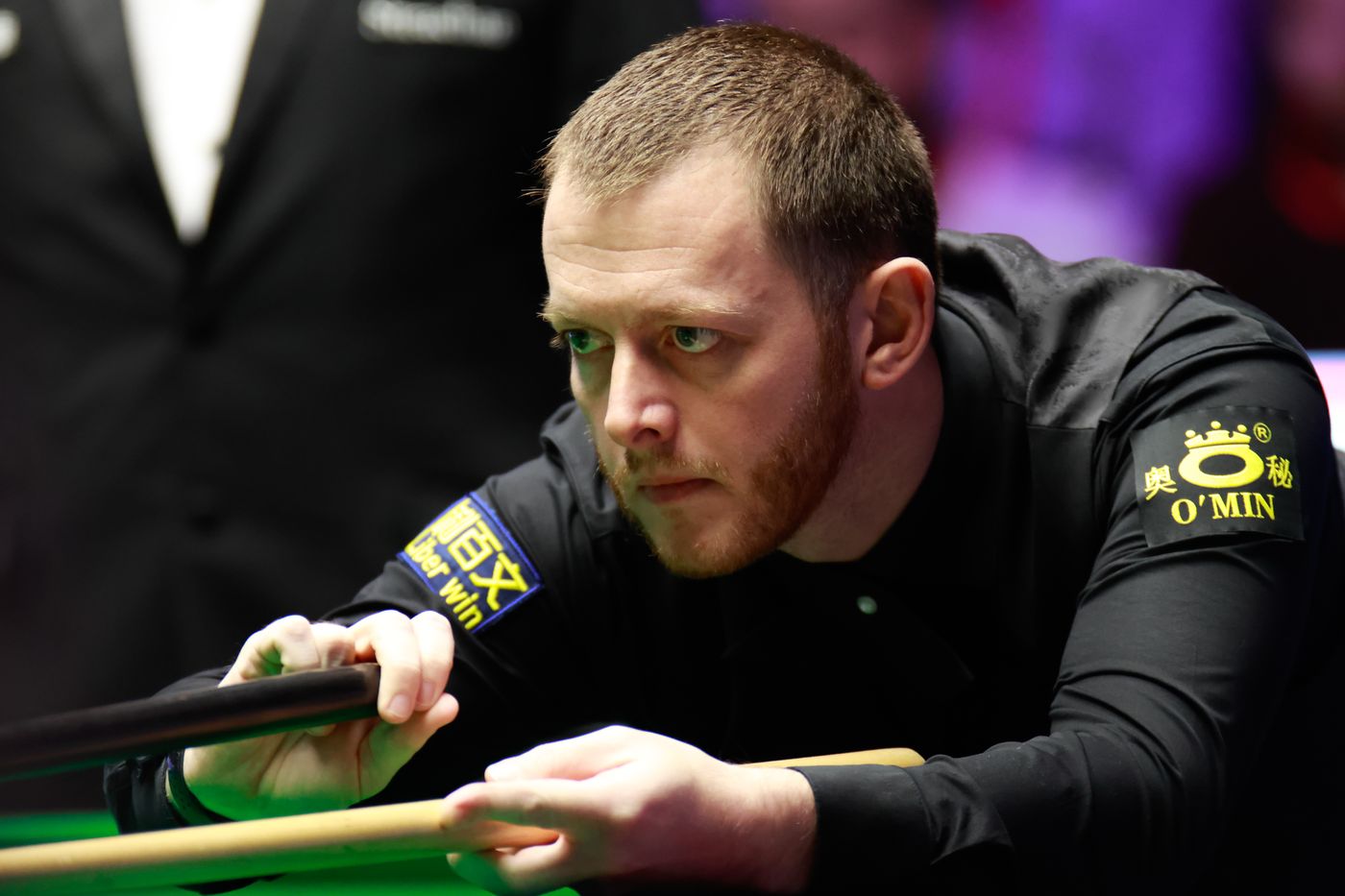 Lisowski Floors The Captain - World Snooker Tour